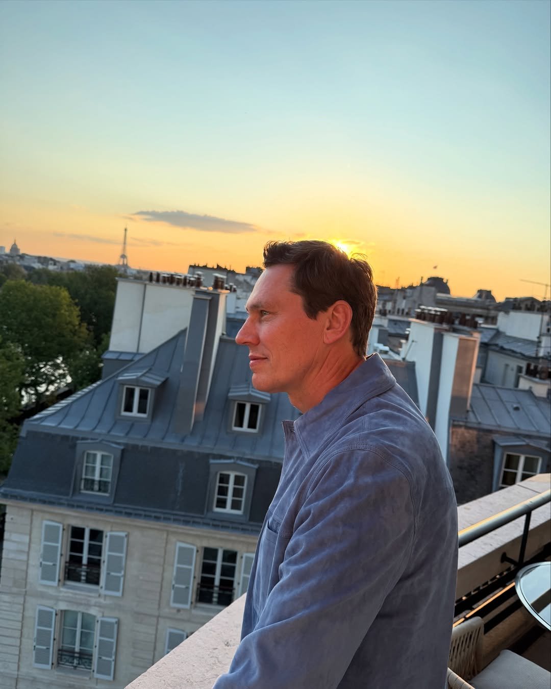 Tiesto Brings Back Trance at EDC 2025 Sunrise Set