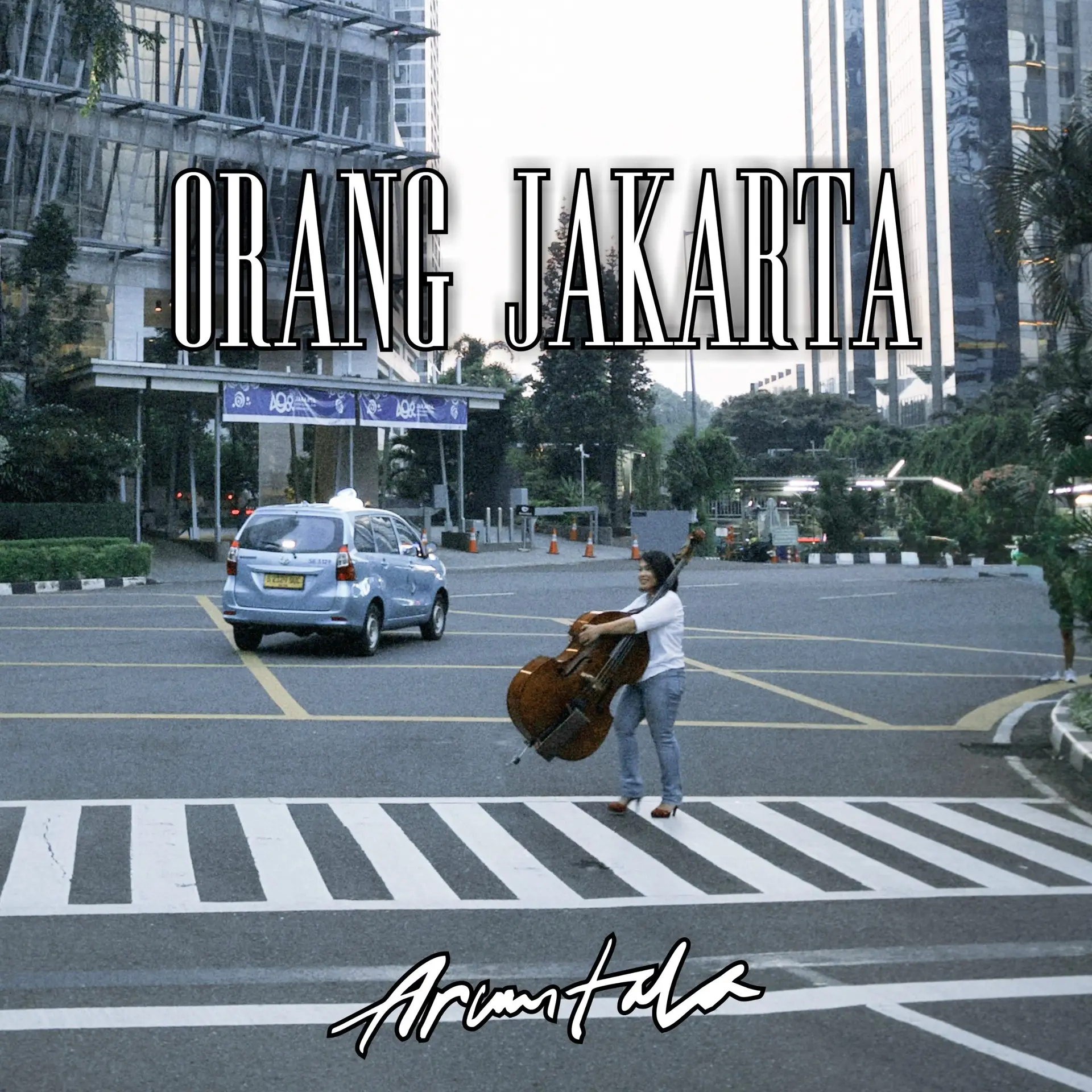“Orang Jakarta” from ArumtaLa Embraces Urban Realities